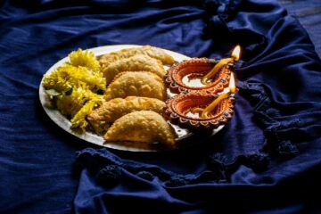 Festival Special Ghughra Recipe - Bite N Sip